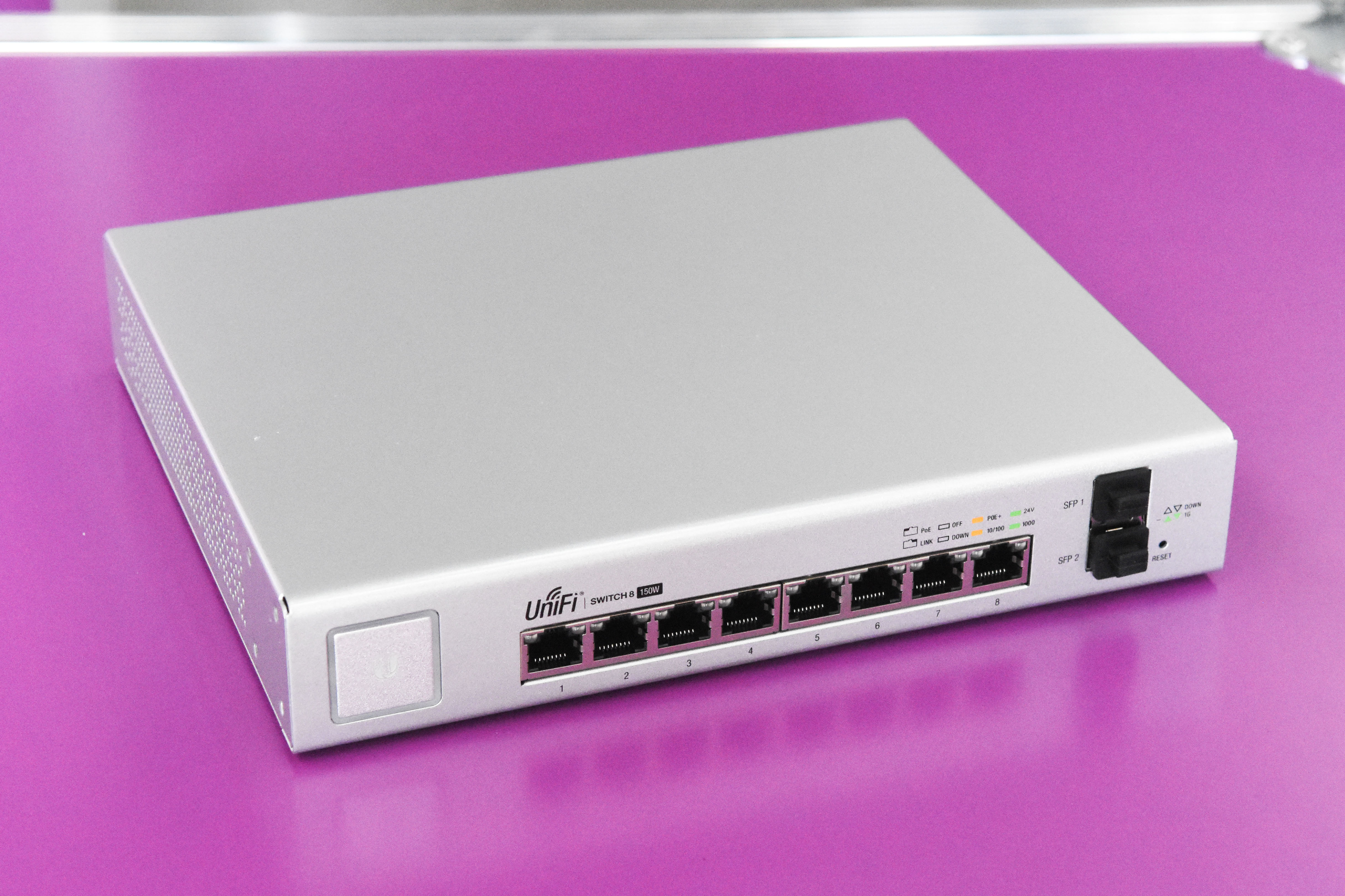 UBNT Ubiquiti UniFi Switch 8-150W huren bij STAKE5.be