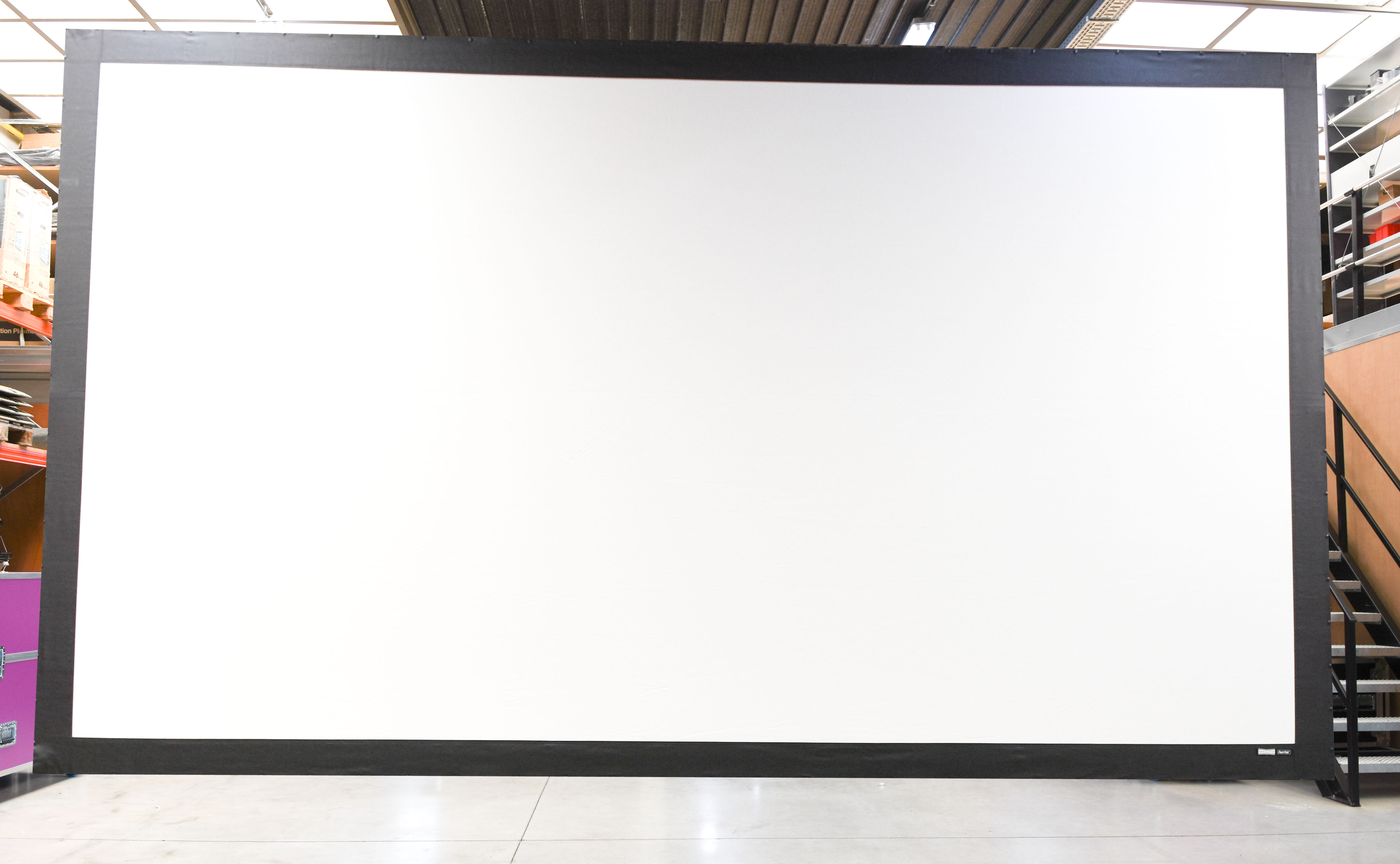 Draper Stagescreen 652 x 392cm projection screen for rent at STAKE5.be